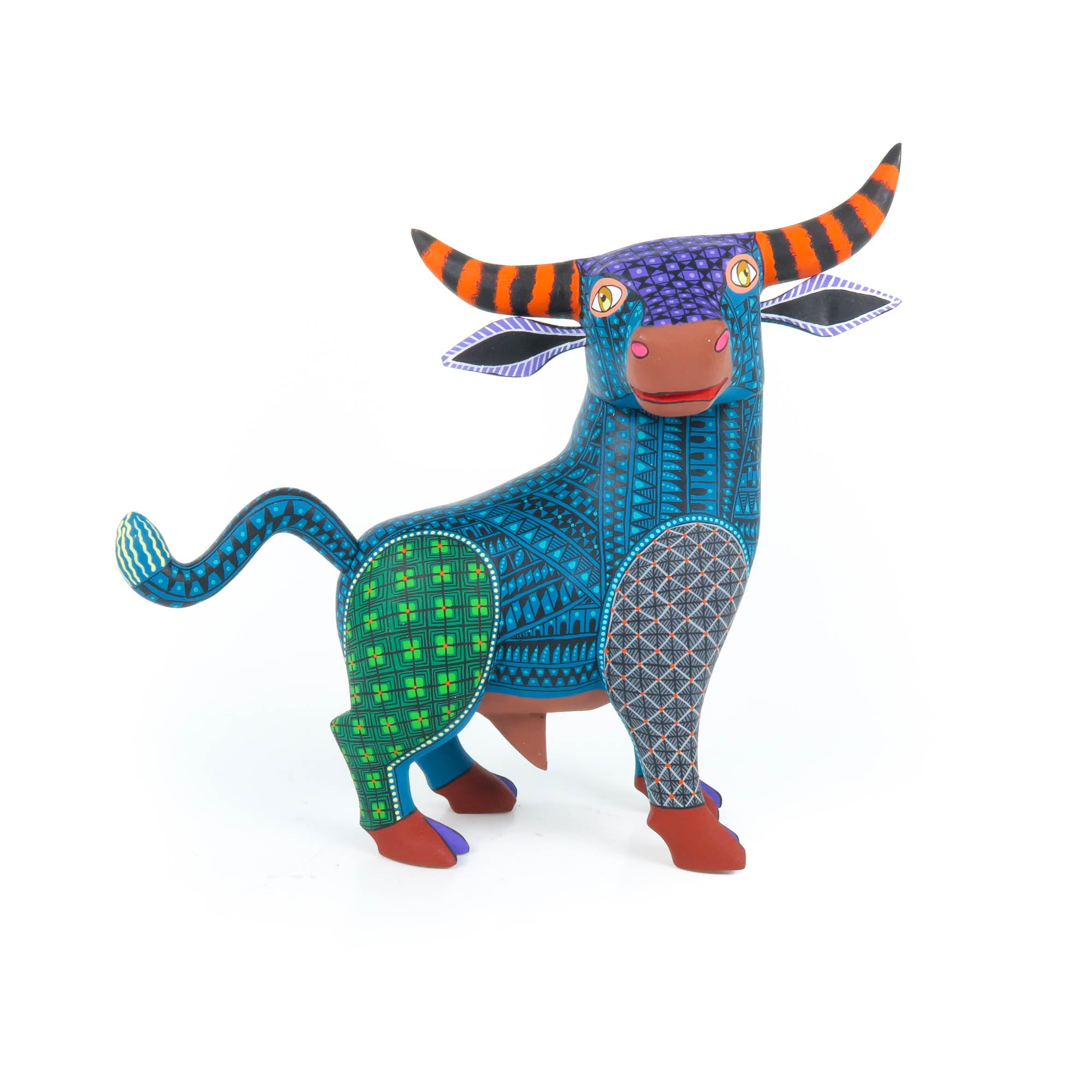 Bull - Oaxacan Alebrije Wood Carving – VivaMexico.com - Mexican Art