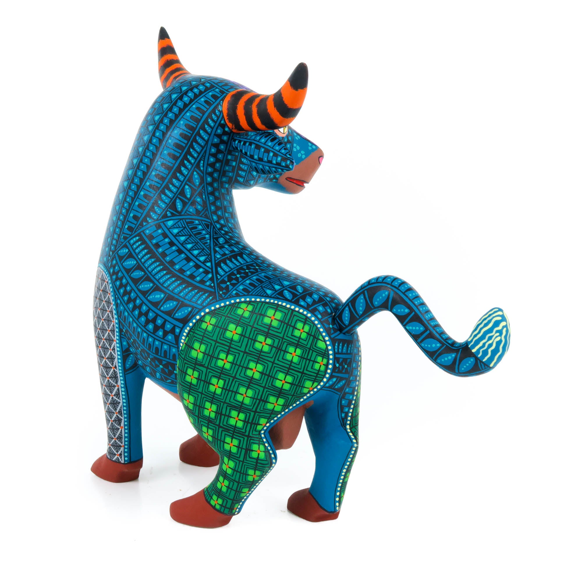 Bull - Oaxacan Alebrije Wood Carving – VivaMexico.com - Mexican Art