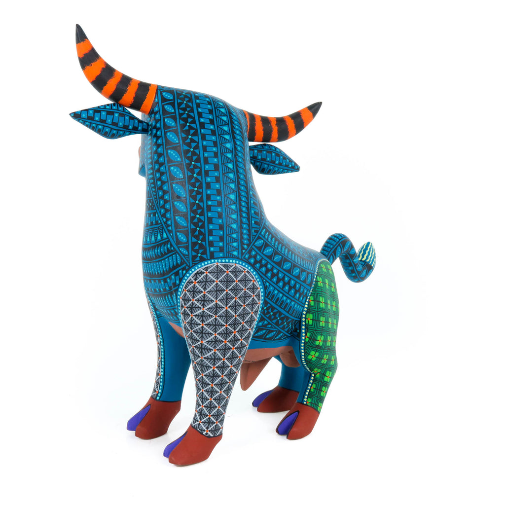 Bull - Oaxacan Alebrije Wood Carving – VivaMexico.com - Mexican Art