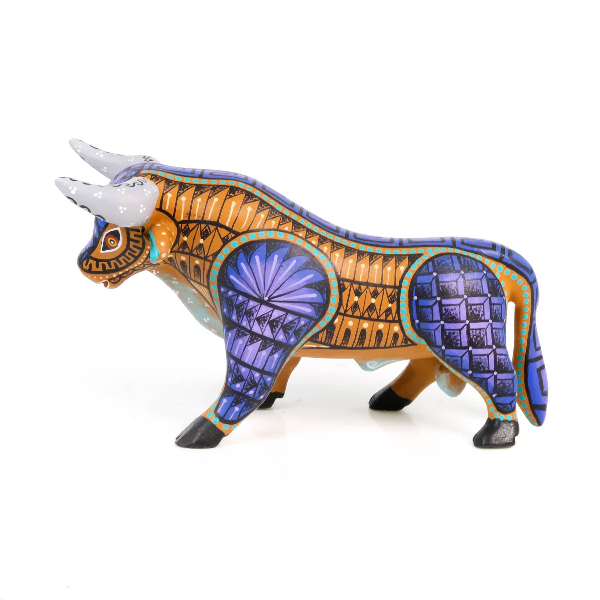 Charging Bull - Oaxacan Alebrije Wood Carving – VivaMexico.com ...