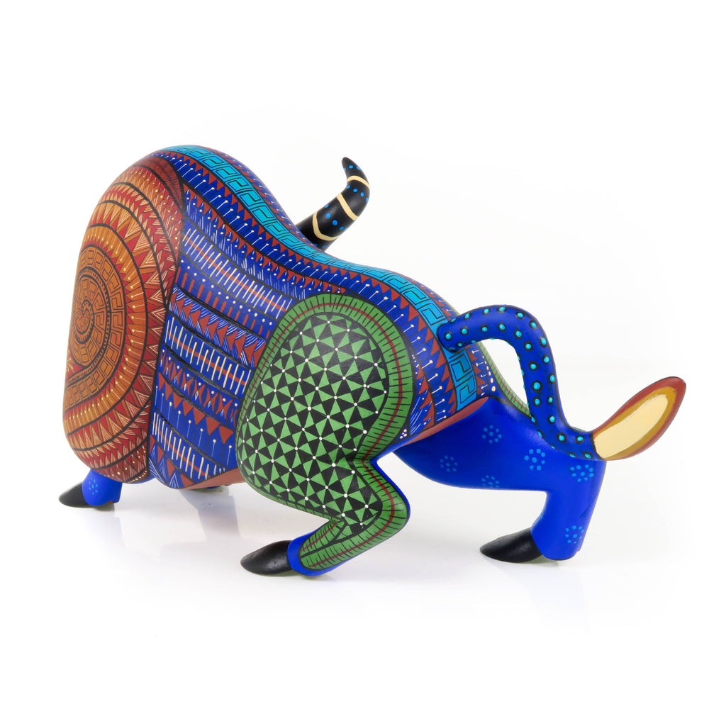 Exquisite Bull - Oaxacan Alebrije Wood Carving – VivaMexico.com ...