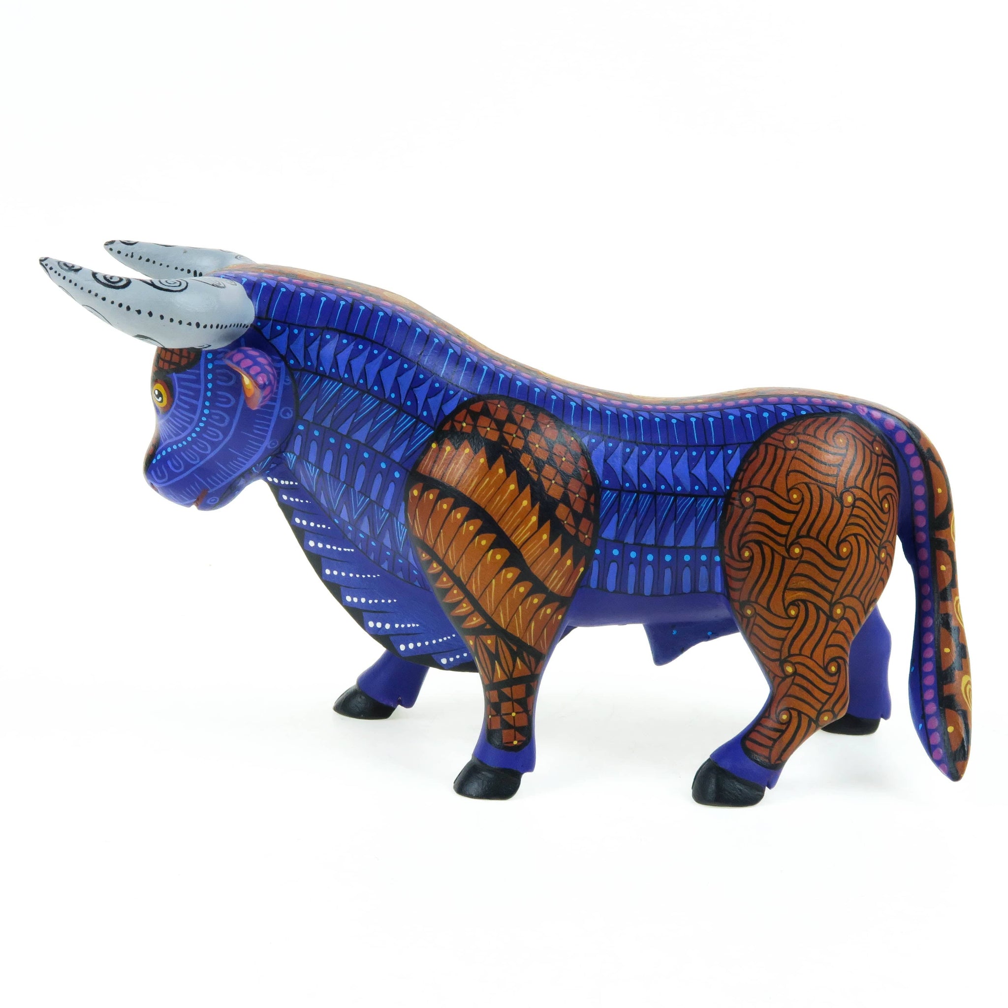 Fantastic Bull - Oaxacan Alebrije Wood Carving – VivaMexico.com ...