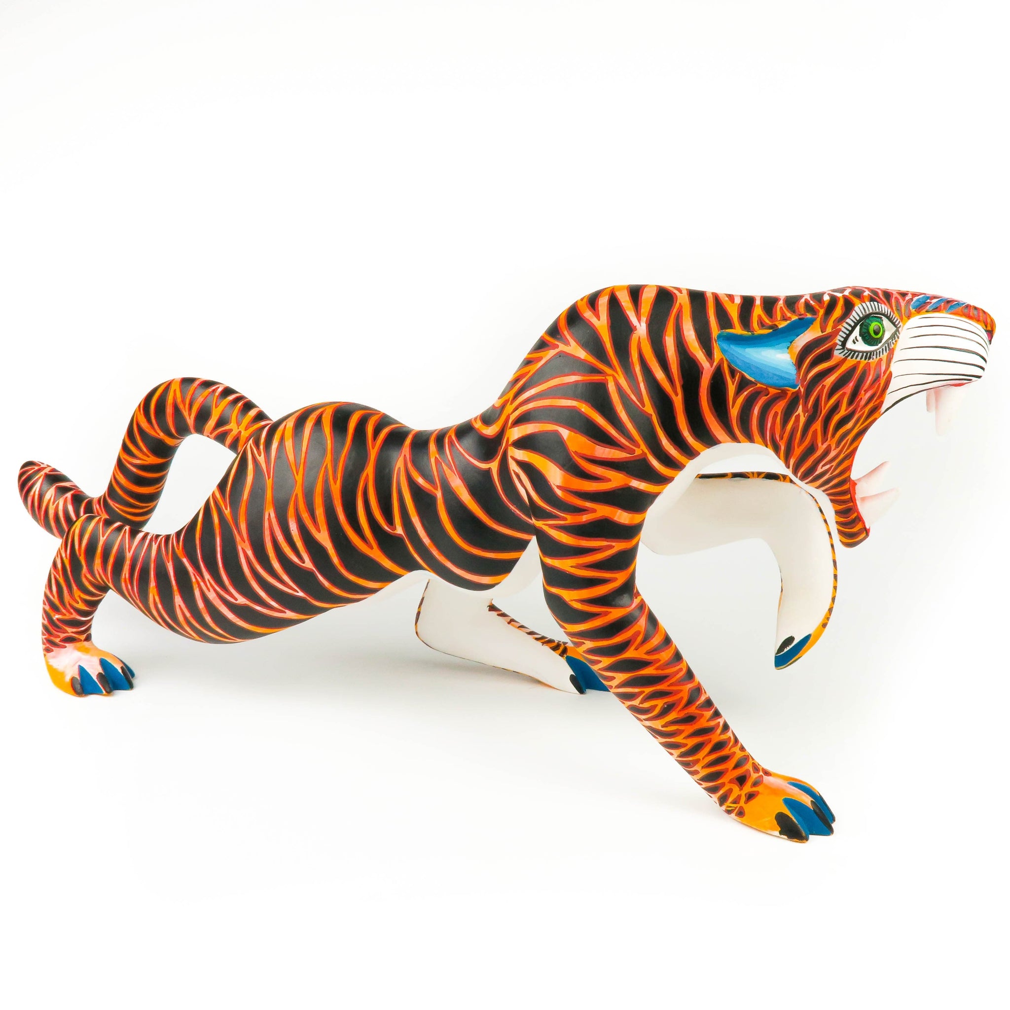 Large Tiger - Oaxacan Alebrije Wood Carving – VivaMexico.com - Mexican Art
