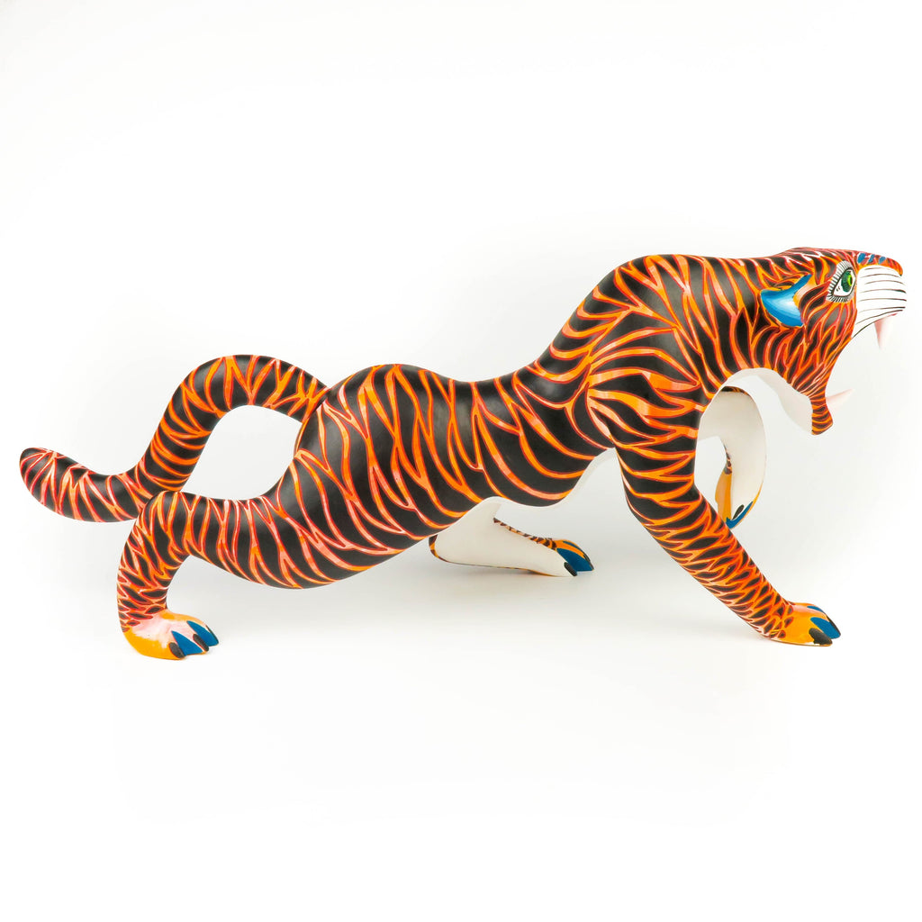 Large Tiger - Oaxacan Alebrije Wood Carving – VivaMexico.com - Mexican Art