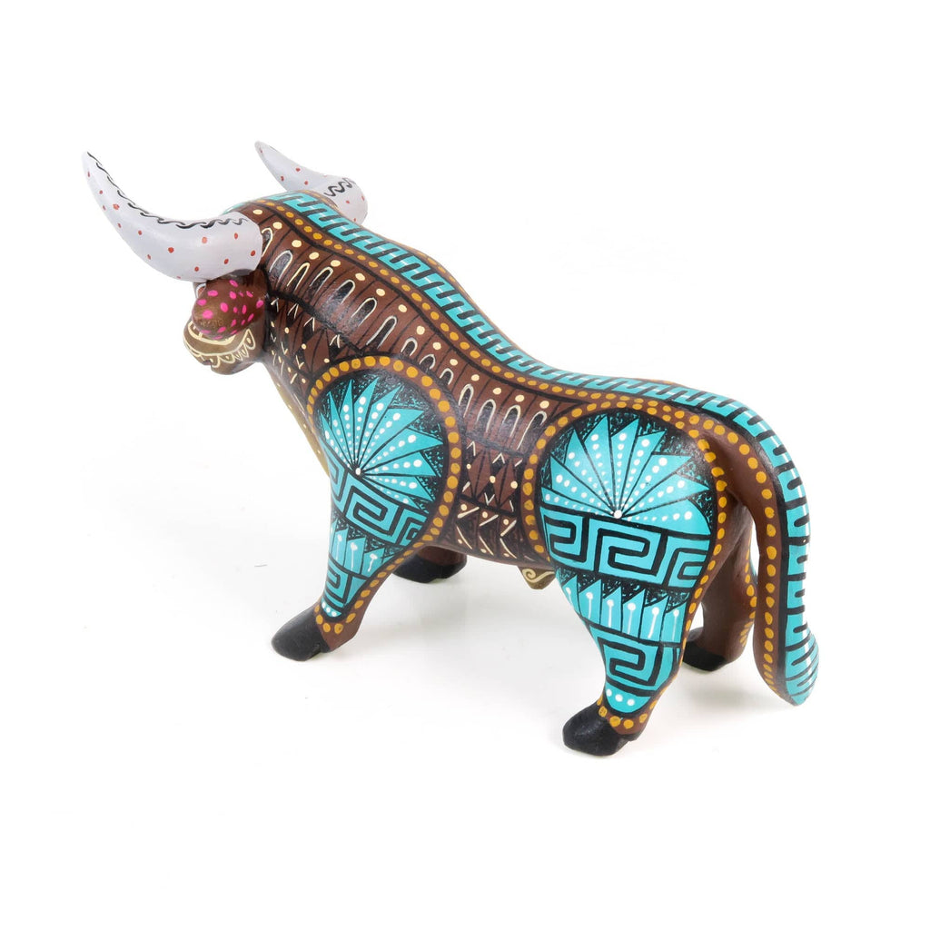 Zapotec Bull - Oaxacan Alebrije Wood Carving – VivaMexico.com - Mexican Art