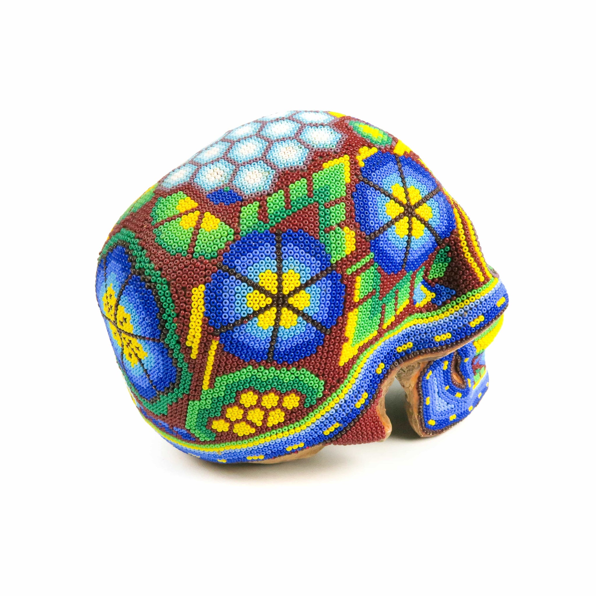 Huichol Beaded Resin Skull – VivaMexico.com - Mexican Art